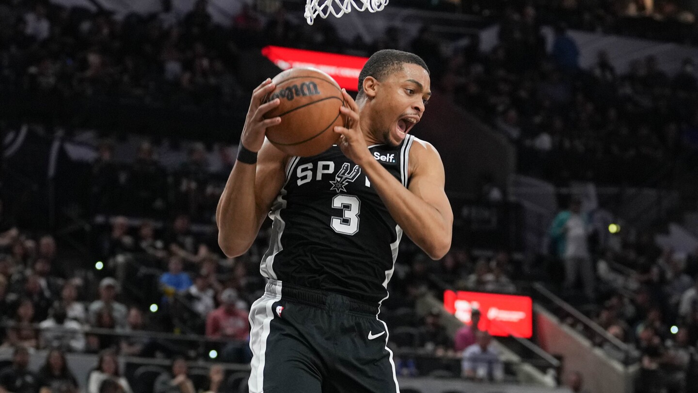 Keldon Johnson drops a 20/20 line - NBC Sports