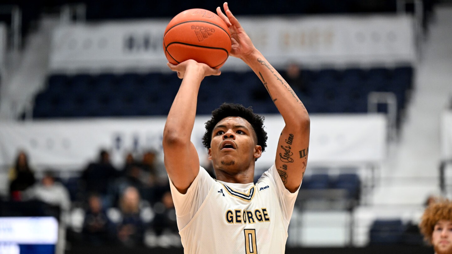A-10 men's college basketball HLs: George Washington 62, St ...