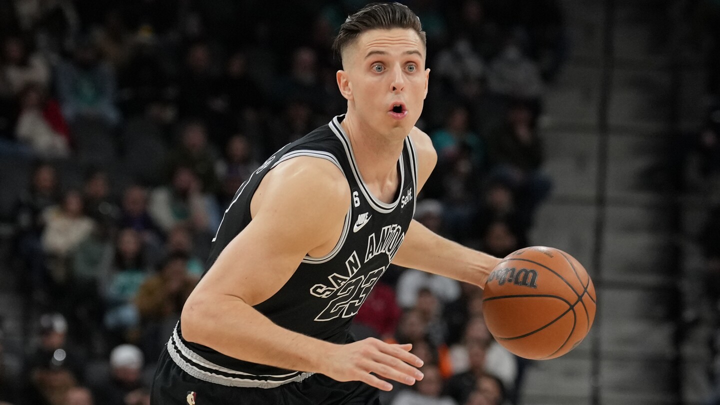 Zach Collins ready to step up for injury-riddled Spurs' frontcourt ...