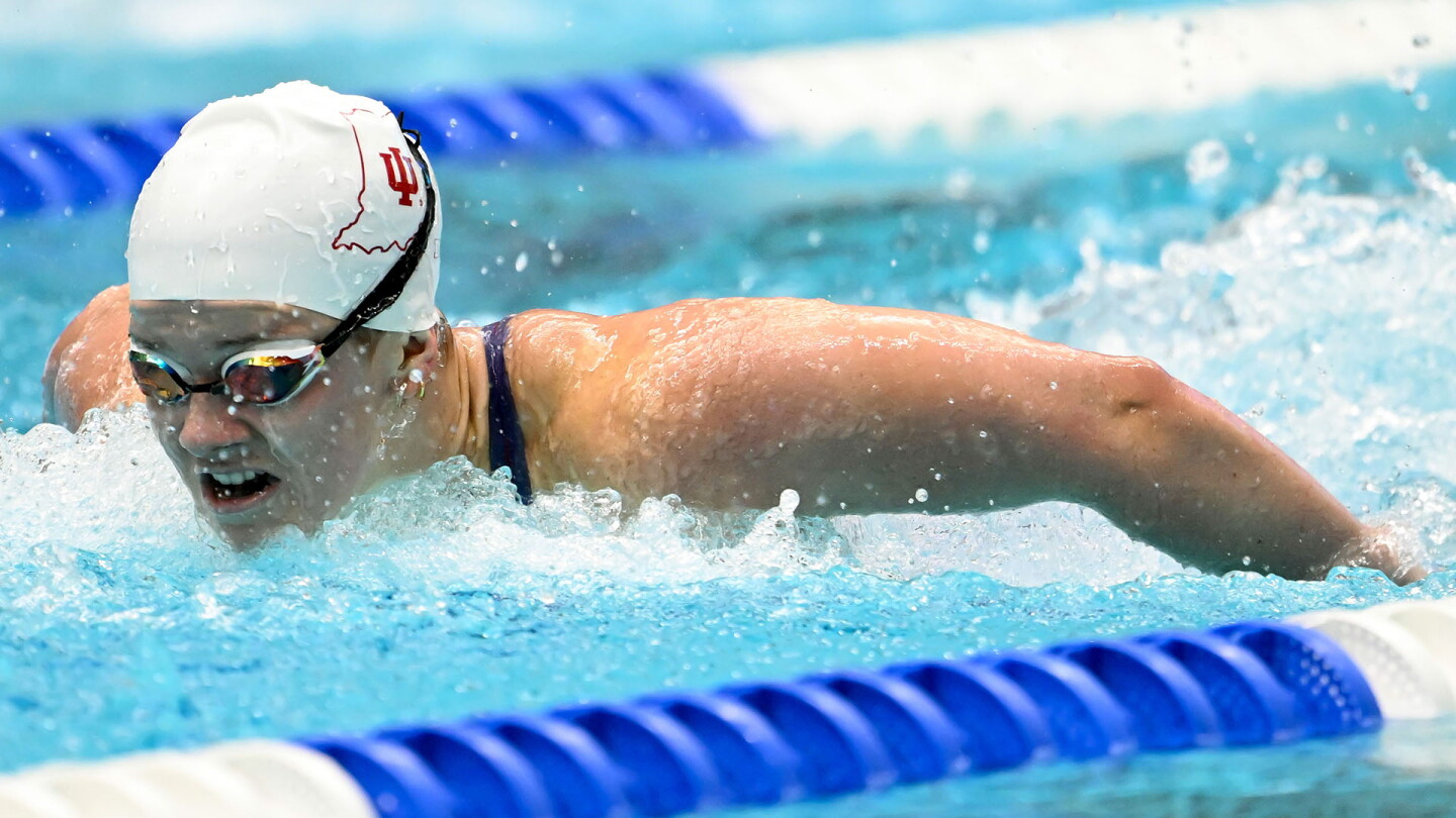 Alex Shackell dominates women's 200m butterfly on TYR Pro Swim Series ...