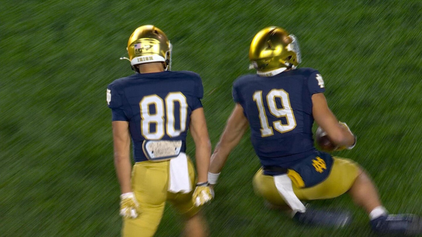 Jaden Greathouse Takes Sam Hartman Pass Scores Touchdown For Notre