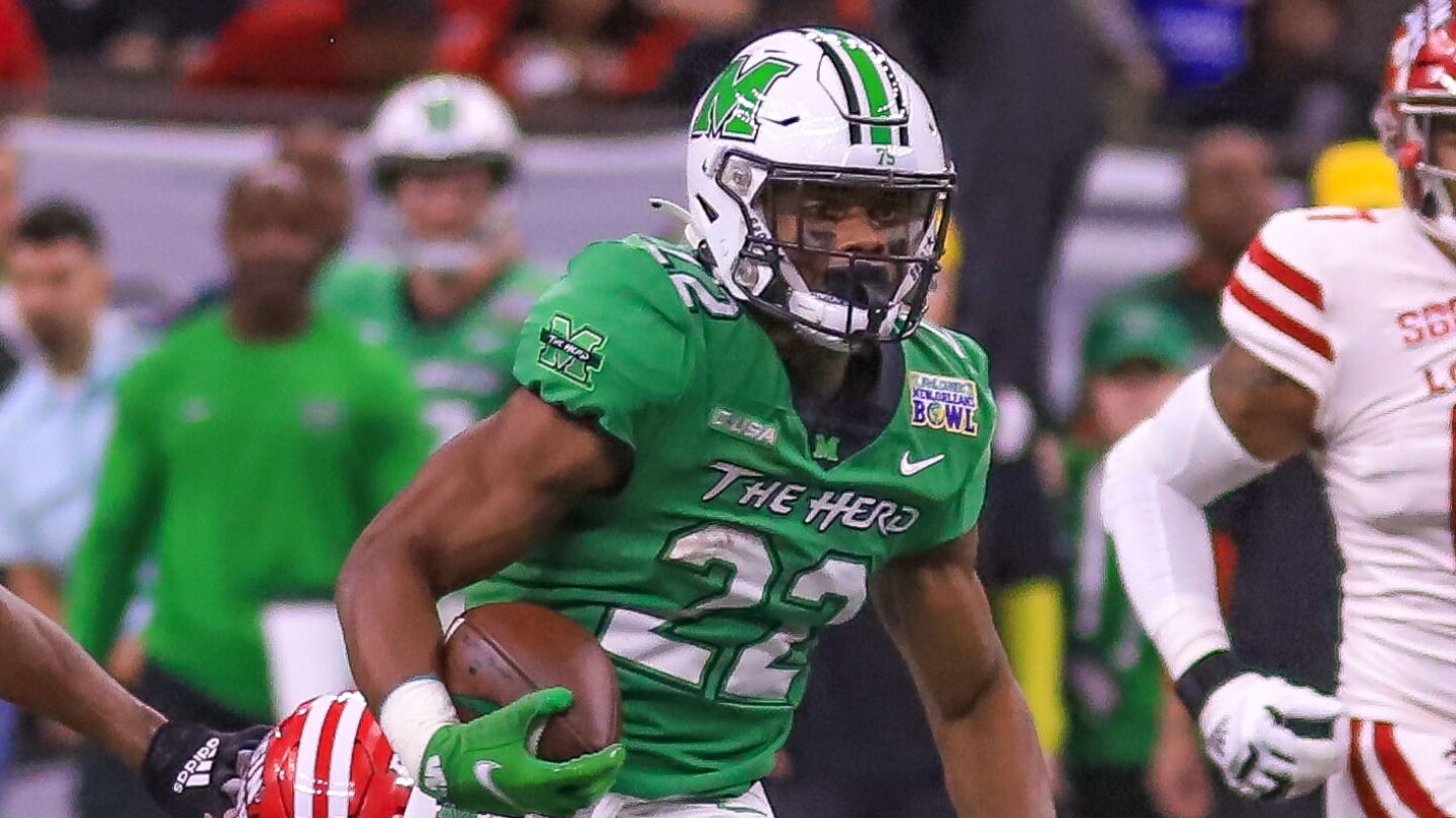 2022 College Football Futures: Bet on Marshall Thunder Herd O/U 7 Wins ...