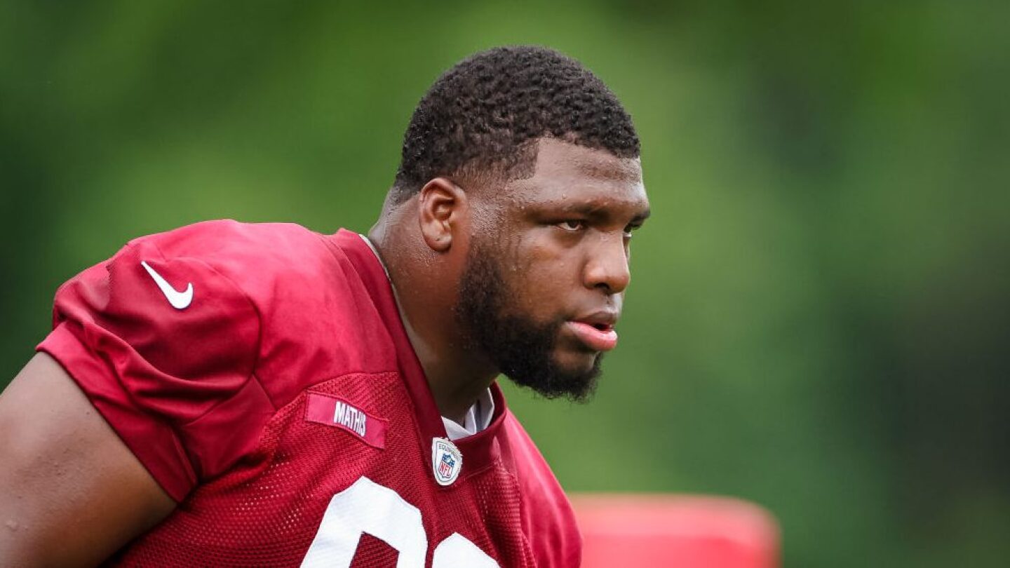 Phidarian Mathis carted off with knee injury - NBC Sports Phidarian Mathis carted off with knee injury - NBC Sports